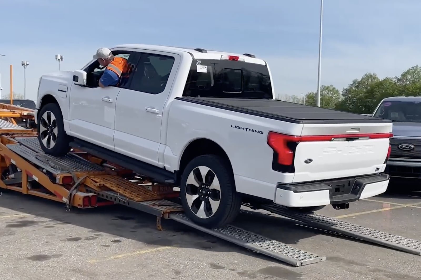 The First Ford F-150 Lightnings Are Heading To Eager Customers - JK ...